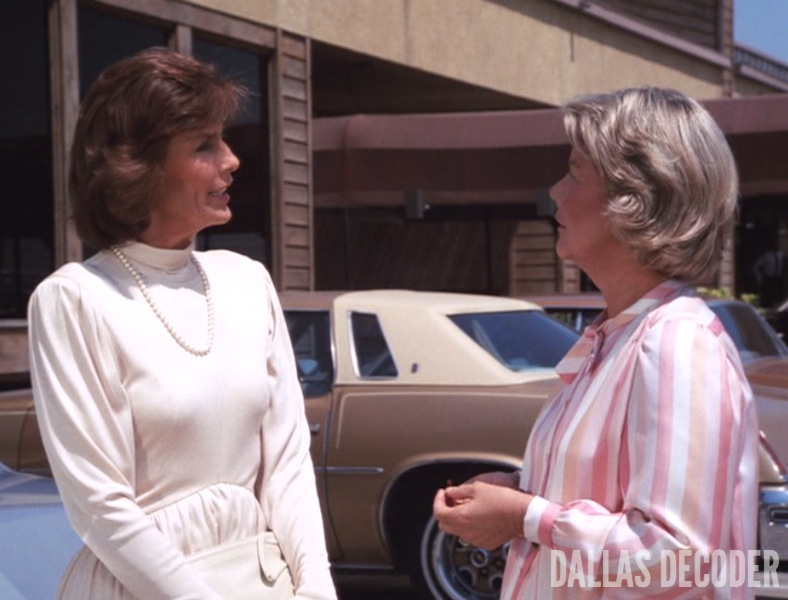 Dallas Scene of the Day: ‘If It’s a Fight You Want. …’ – Dallas Decoder